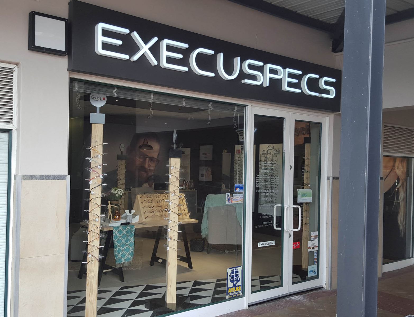Execuspecs Metlife Mall - Optometrist In Port Elizabeth